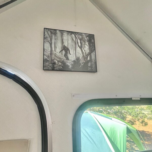 Sasquatch 18 Inch Tree Knocker - Handcrafted Bigfoot Gift - Etsy