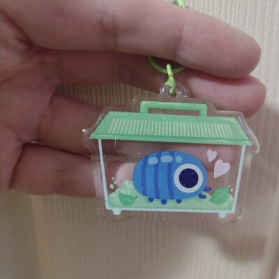 Bug Keeper 3.5 Inch Shaker Acrylic Charm Critter Keeper Keychain Nature ...