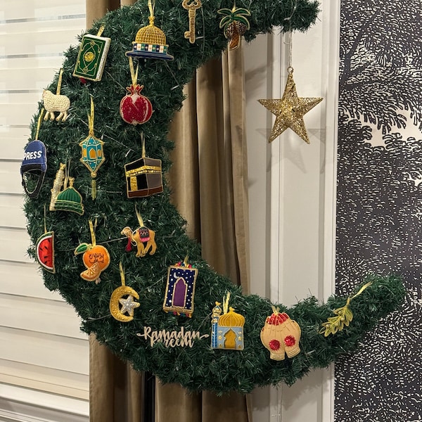 Decorative Wooden Sandala Geometric Islamic Design Shape of Prophet ...