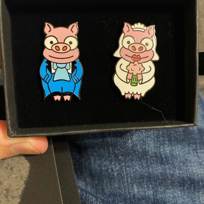 Simpsons Wedding Cuff Links Pig Bride and Groom Enamel Lisa's Wedding ...