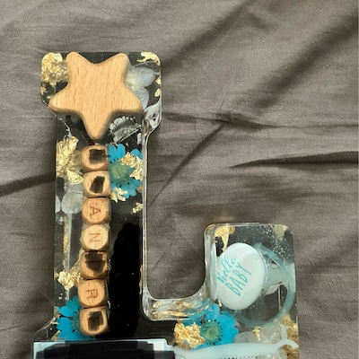 Handmade Baby Birth Keepsake Resin Customizable Souvenir With Embedded ...