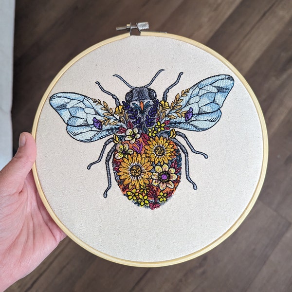 Bee Embroidery Hoop Art - Etsy