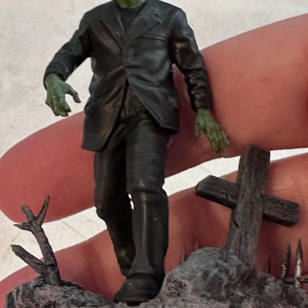 Miniature Beetlejuice Sculptures - for Lemax Spooky Town, Dept. 56 ...