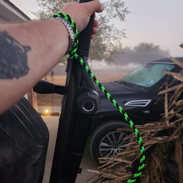 Floating Monkey Fist Keychain - Etsy