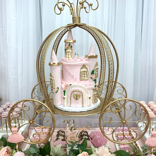Princess Carriage Cake Stand