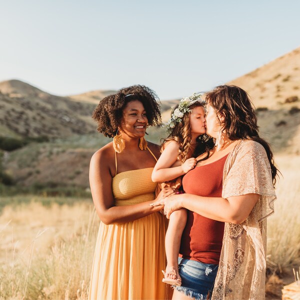 Jessica Rabbit Cream & Black Lace Bustier Bodice With Thigh-slit Dress ...