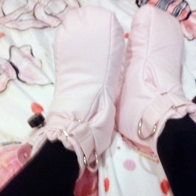 Crawling Habit Training Restraining Booties With Spikes and Segufix ...