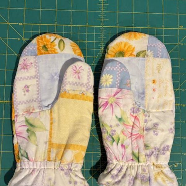 Upcycled Quilt Mittens Sewing Pattern: Woven Fabrics (digital Pattern ...