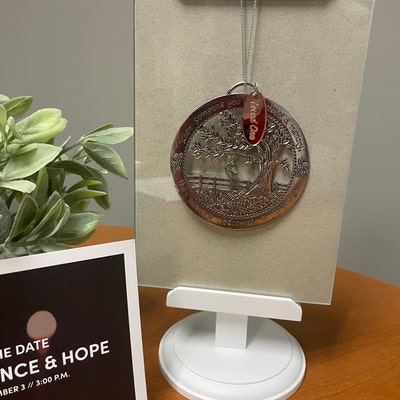 Custom How It Works Sign Table Top Display Sign With Acrylic 3D Icons ...