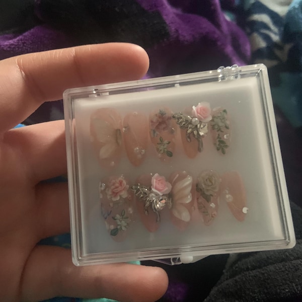 3D Flower Freestyle Medium Almond Press on Nails, Ombre Nail | Red ...