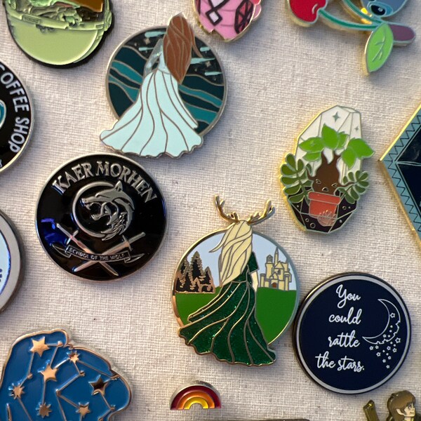 Fandom Queens Enamel Pins - Aelin Queen of Fae, Manon Queen of Witches ...
