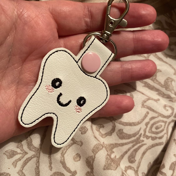 TOOTH KEY FOB. Tooth Snap Tab. Dental Key Fob. Dental Love. Key Chain ...