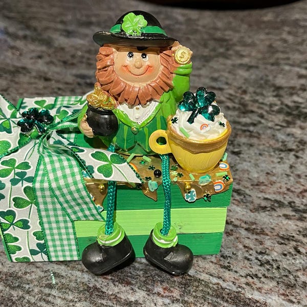 STLL Totally Clueless Graduation Cap Cover | Graduation Cap Topper ...