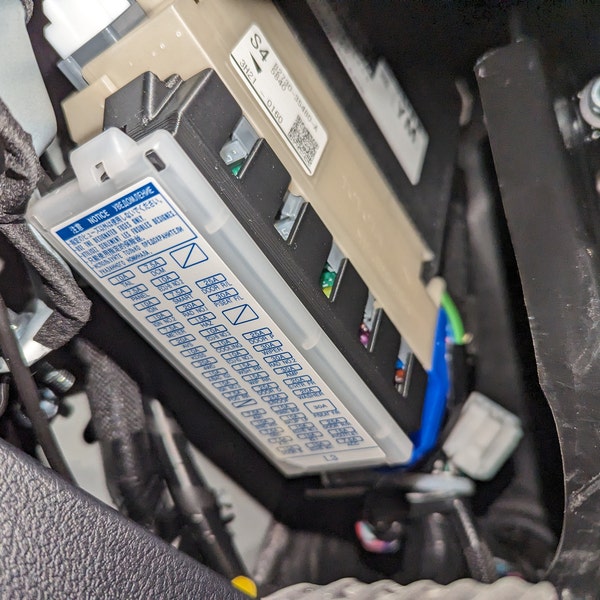Toyota 4runner 2020+ V2 Extended Fuse Cover - Etsy