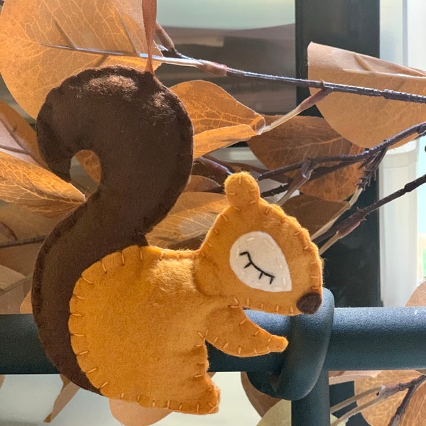 Easter Felt Bunny - Easter Felt Decor - Spring Bunnies Decor - Felt ...