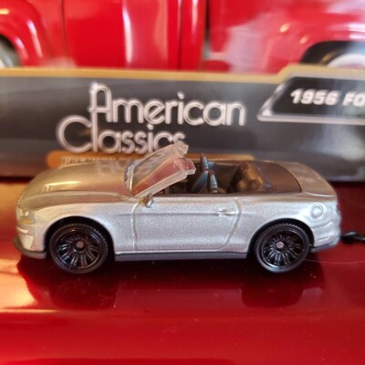 Nissan Skyline GT-R R34 Keychain, Diecast Car Keychain - Etsy