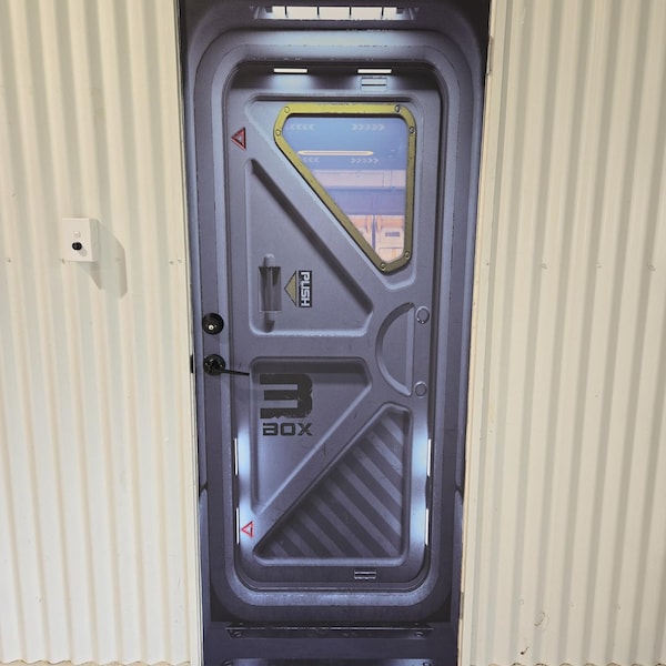Sci Fi Door Mural - Armoured Bunker, Starship Airlock, Gateway. Decal ...
