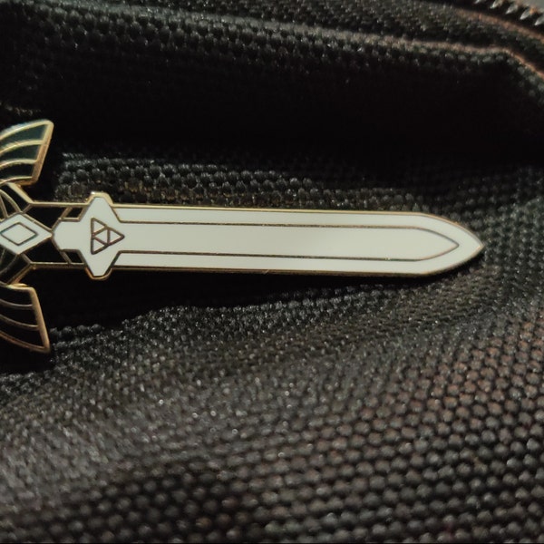 Monochrome Master Sword Pin - Etsy