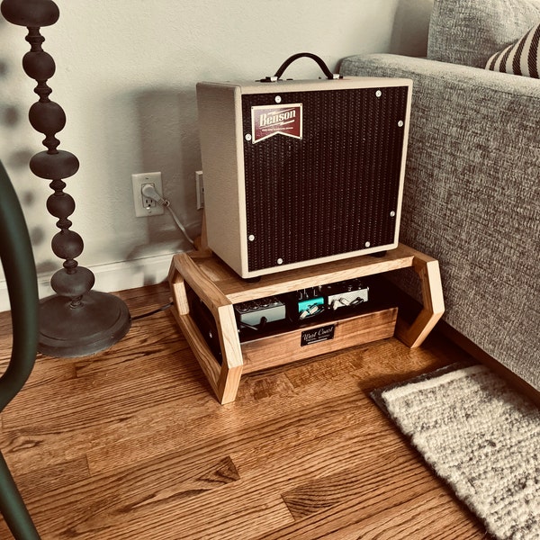 Lakefront Deluxe Amp Stand, Custom Made Solid Wood Guitar Amplifier ...