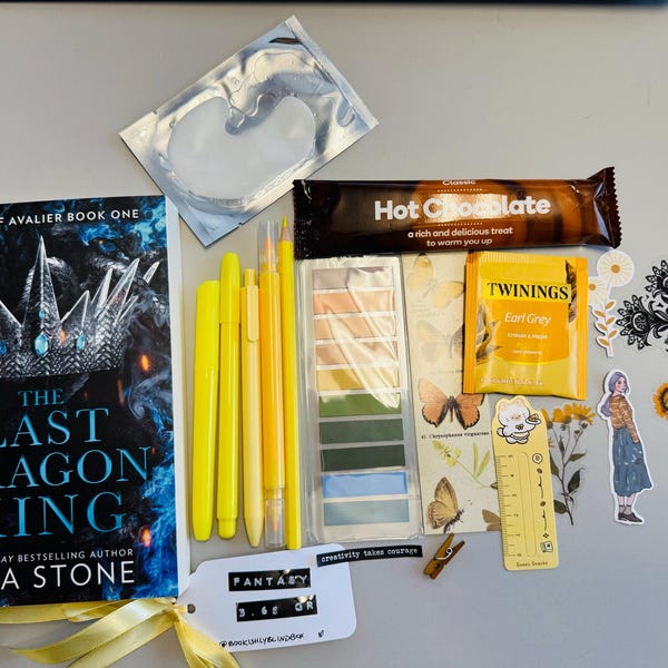 Blind Date With a Book Lover Mystery Book Set Gift for Her Personalized ...