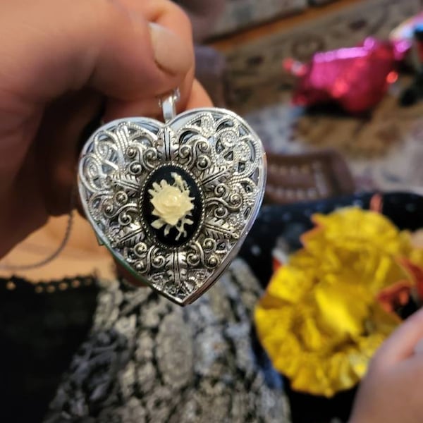 Rose Cameo Music Box Locket, Cameo Music Box Locket, Music Box Necklace ...