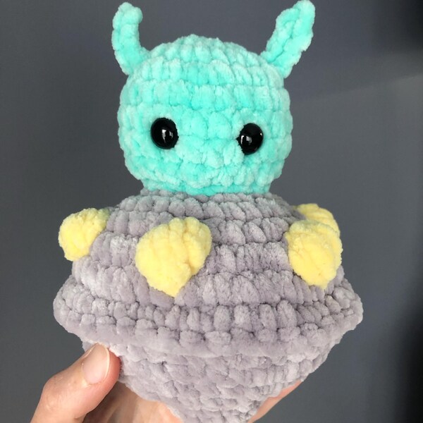 Weebee the Space Invader No Sew Crochet Pattern - Etsy Australia