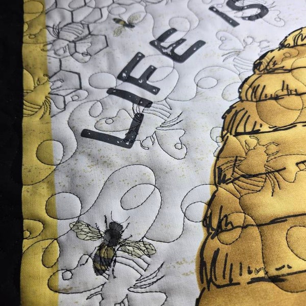 Bumble Bee Longarm Quilting Digital Pantograph Used in E2E (edge to ...