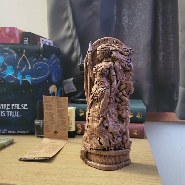 Morrigan, Morrigu, War and Fate Goddess, Irish Goddess, Pagan, Wiccan ...