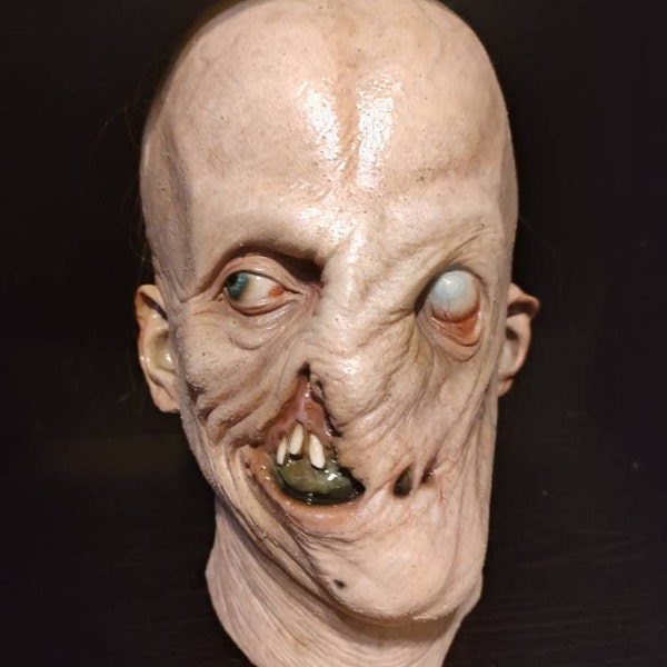 SMIRK Latex Horror Display Head *not Wearable* Halloween Mutant Not ...