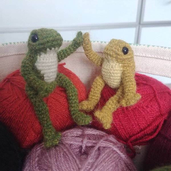 Tiny Frog and Toad Crochet Pattern Bundle, Realistic Amigurumi Frog and ...