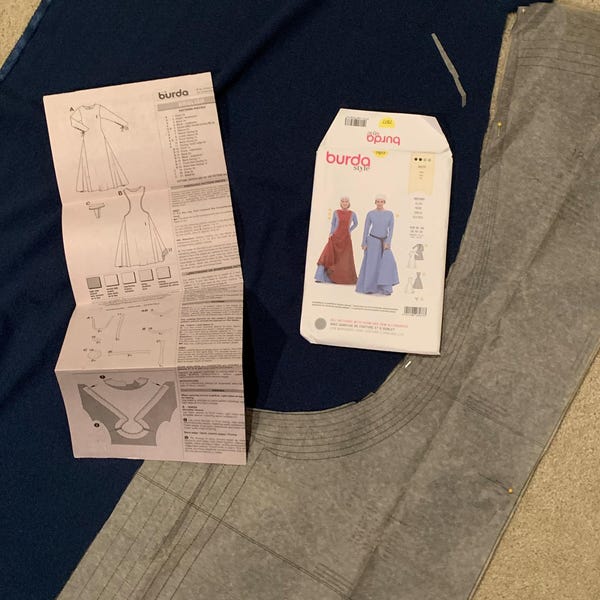 Burda 7977 Sewing Pattern Misses' Medieval Early Renaissance Middle ...