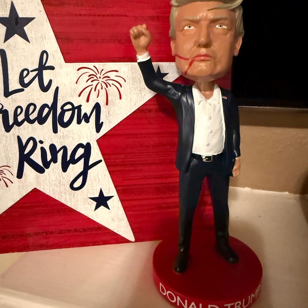 Universal Bobblehead Shelf - 24" (3" Depth) - Etsy