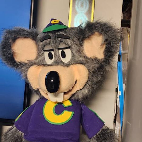 Chuck E. Cheese Puppet - Etsy UK