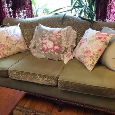 Cottage Chic Spring Garden Floral English Pink Cabbage Roses on a ...