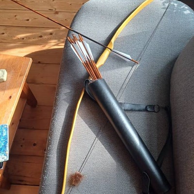 HUNTER ARROW Special Parabolic Maned Traditional Hunter Arrows 12 Piece ...