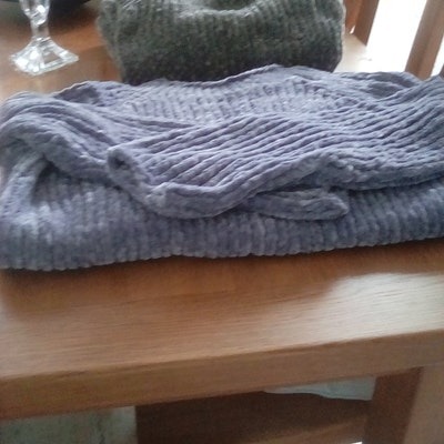 Easy Garter Stitch Woman's Chunky Edge to Edge Jacket Cardigan Pockets ...