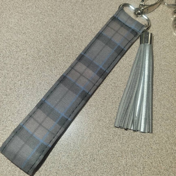 Tartan Plaid Keychain | Celtic Sassenach Gifts for Women | Jamie Fraser ...