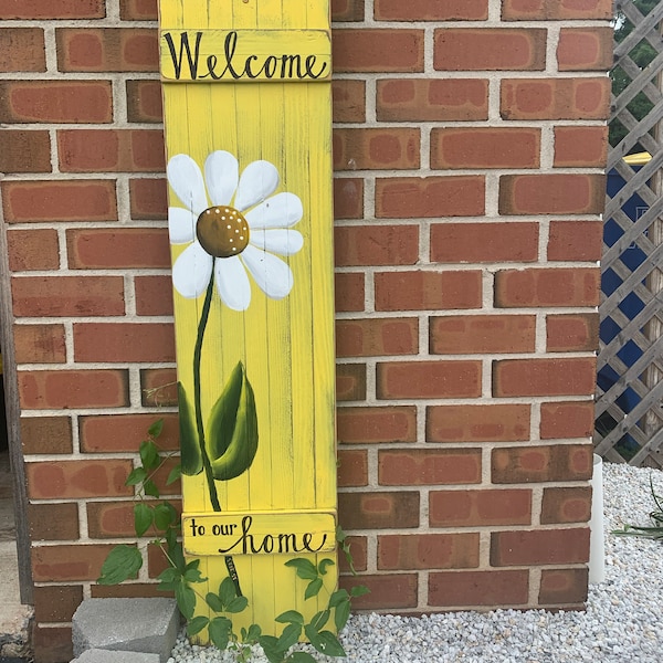 White Daisy Handpainted Shutter Sign, Decorative Porch Leaner ...