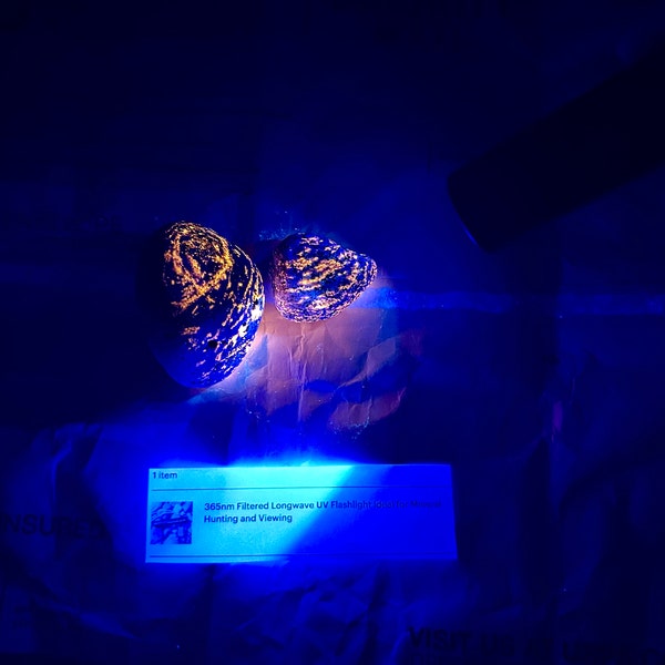 Yooper Stones Fluorescent Sodalites 1 Lb Lot Emberlites Lake Superior ...