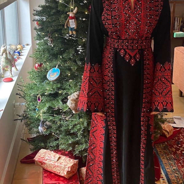 Palestinian Kaftan Thobe Thob Embroidery Black With Red Tatreez Stripes ...