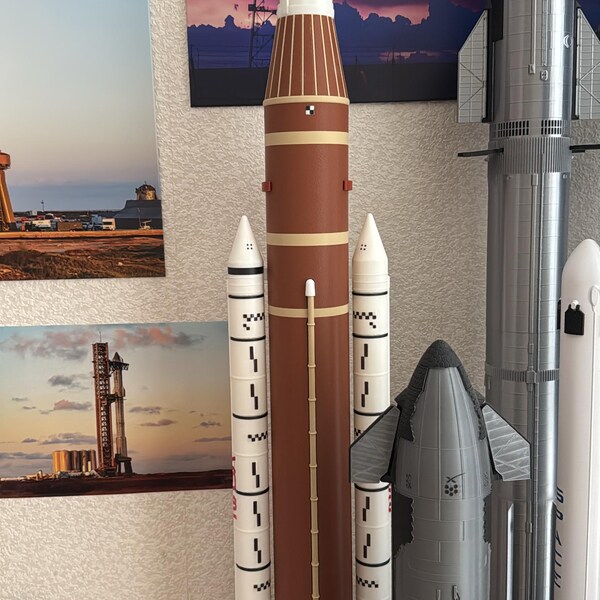 Handmade Rocket Engine Scale Model of Raptor 3 - Detailed Miniature ...