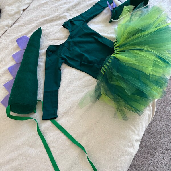 Dinosaur Tutu Skirt With Headband and Tail / Dinosaur Costume ...