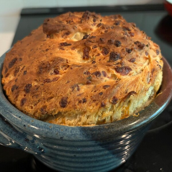 Bread Baking Pot - Pottery Bread Crock, Bread Baker, 12 Bread Recipes ...
