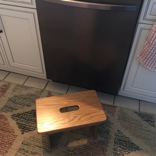 Amish Handcrafted Solid Wood Step Stool Footstool A Step Above the Rest ...