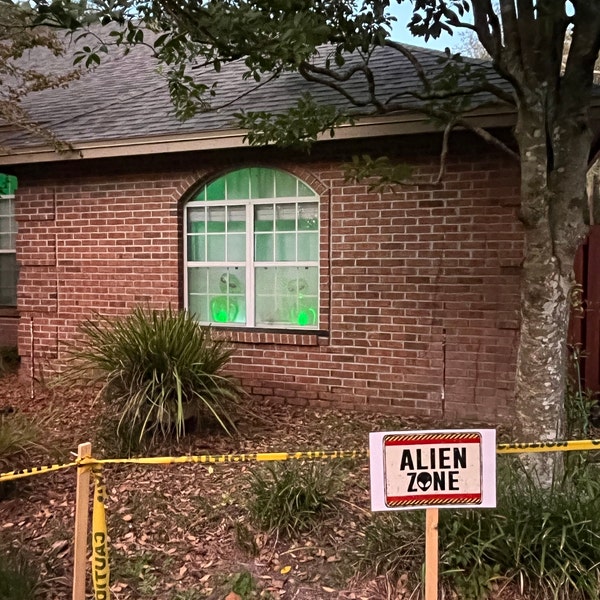 Area 51, Alien Signs, Alien Party, Printable Signs, Warning, Alien, UFO ...