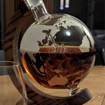 Spinning Pyramid Challenge Coin Holder Handmade Coin Display - Etsy