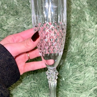 Disposable Stemware. Elegant Plastic Wine Glasses. Disposable Goblets ...