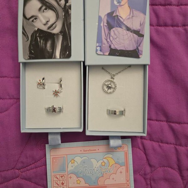 SKZ Compass Necklace - Etsy