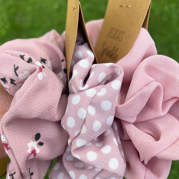 IT’S a GIRL! Custom Baby Shower Scrunchies | Baby Shower Scrunchie ...