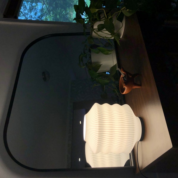 Curvy Lamp - 3D Printed Aesthetic Table Lamp - Cozy Bedroom/living Room ...